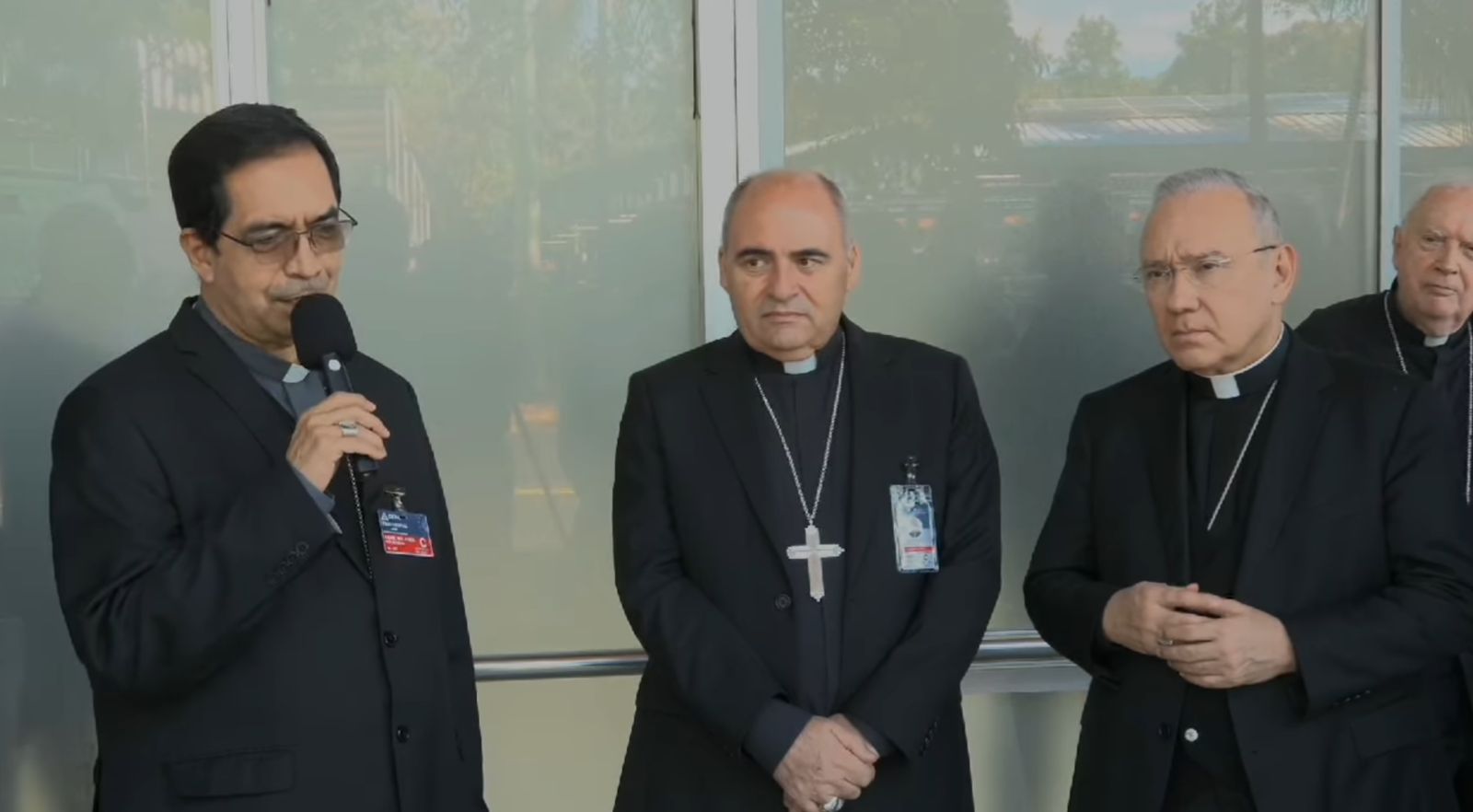 El Salvador recibe a Monseñor Edgar Peña Parra en histórica visita del ...